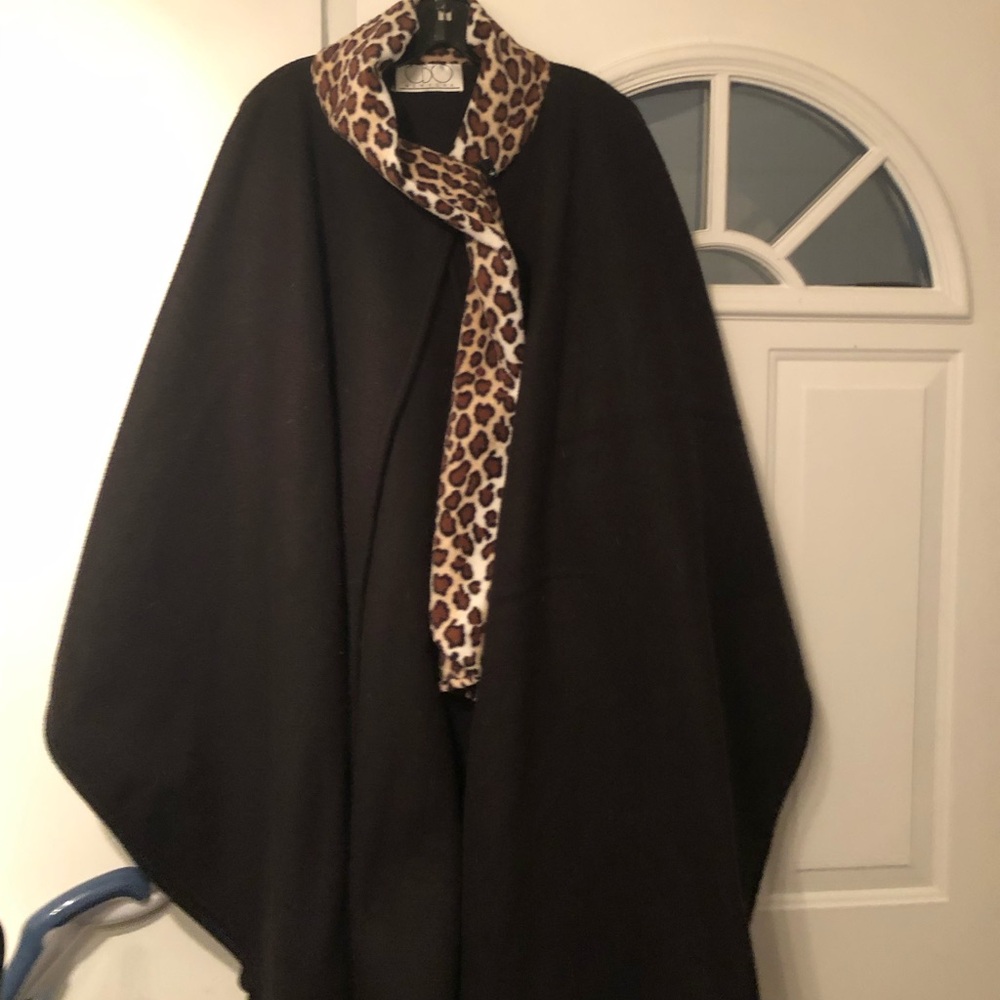 Black Cloak Cape Trimmed In Leopard Print By Cbo New … - Gem